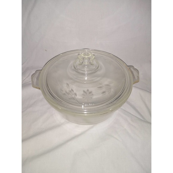 Pyrex | Kitchen | Antique 92s Pyrex Covered Casserole Dish With Etched ...